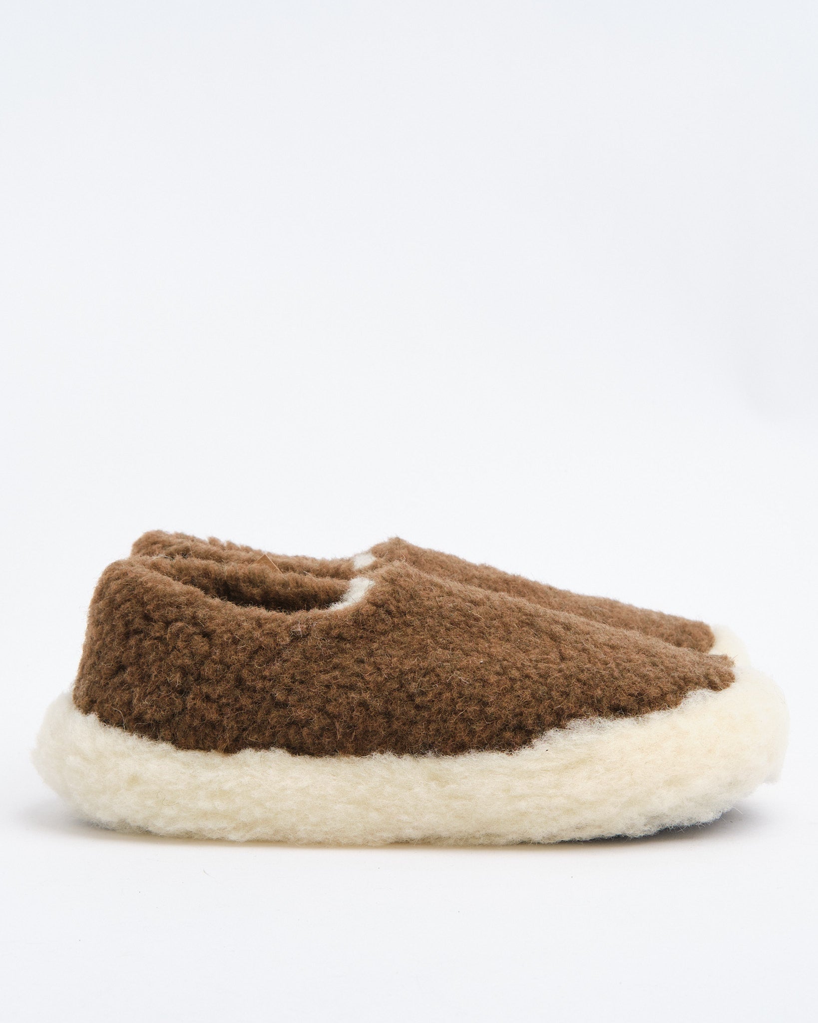 Slippers Adult Siberian Mid Brown by Coldbreaker - Meadow